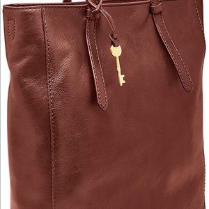 Fossil | Bags | Fossil Camilla Convertible Large Leather Backpack Never ...
